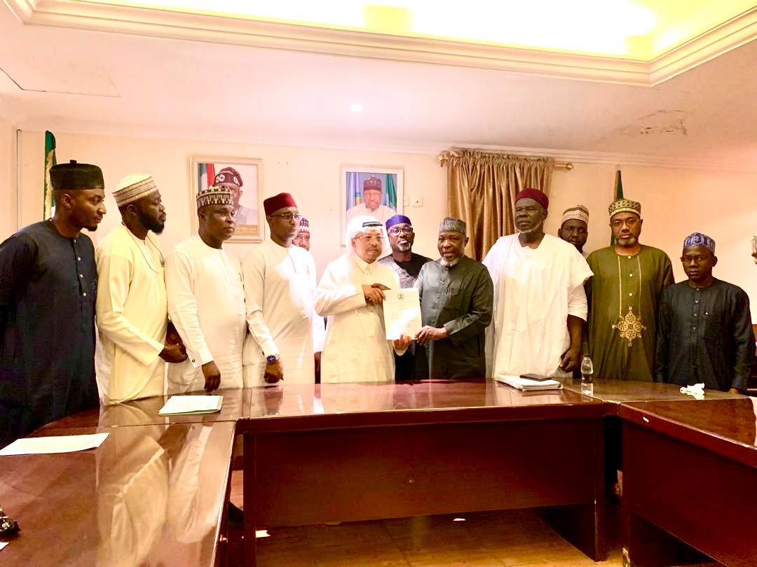 NAHCON Chairman signs contracts with Mashariq Dhahabiyya and Daleel Al ...